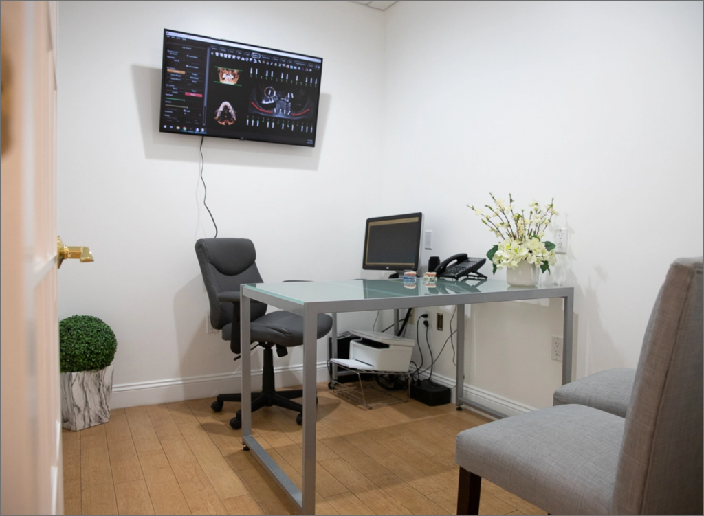 Conveniences – Jeffrey B. Kravitz, DDS, DICOI